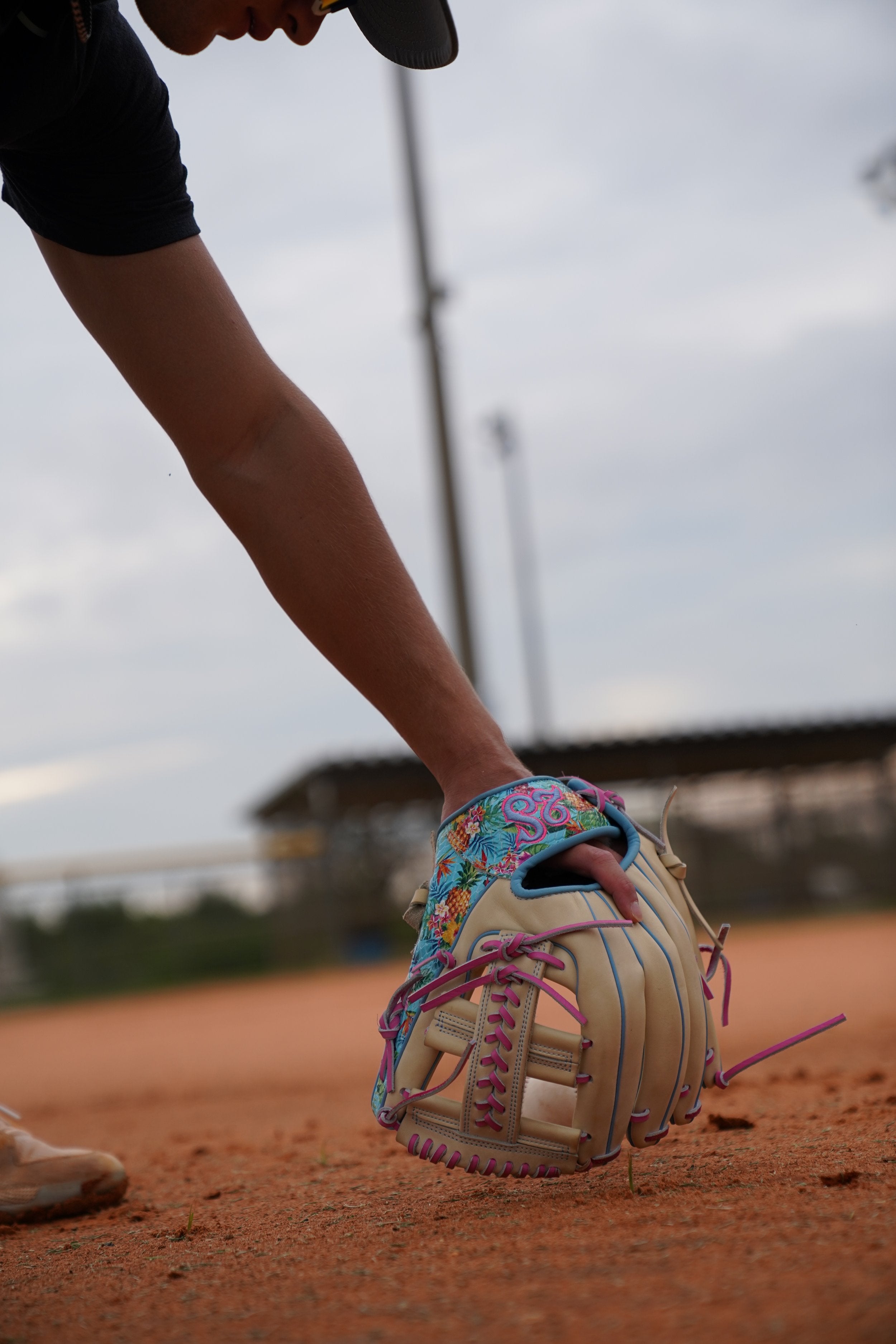 2SeamGloves Custom Premium Baseball Gloves, Infield, Outfield Catcher